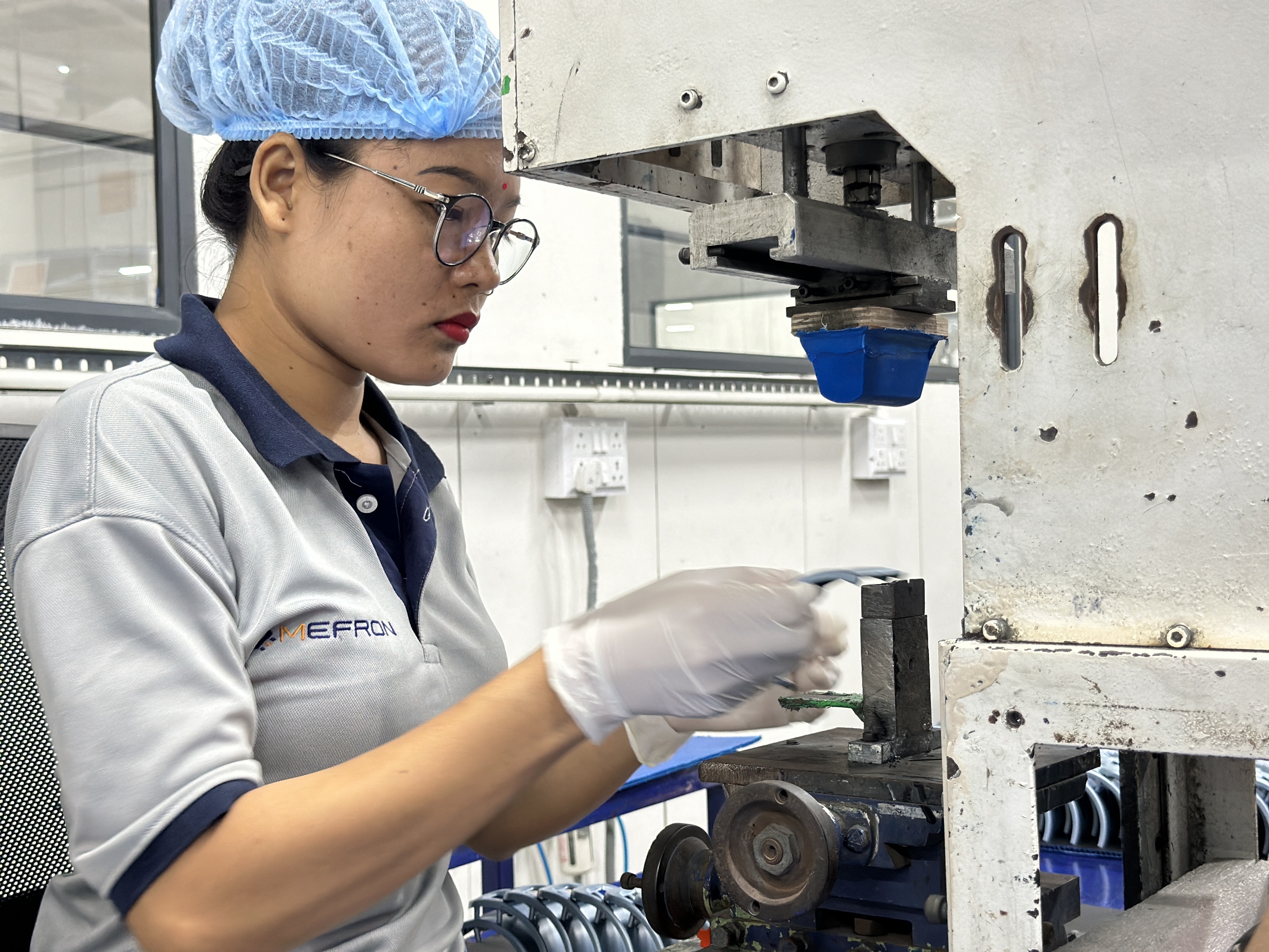 Mefron Technologies India Pvt. Ltd. - Compression Molding - B-1003 ...